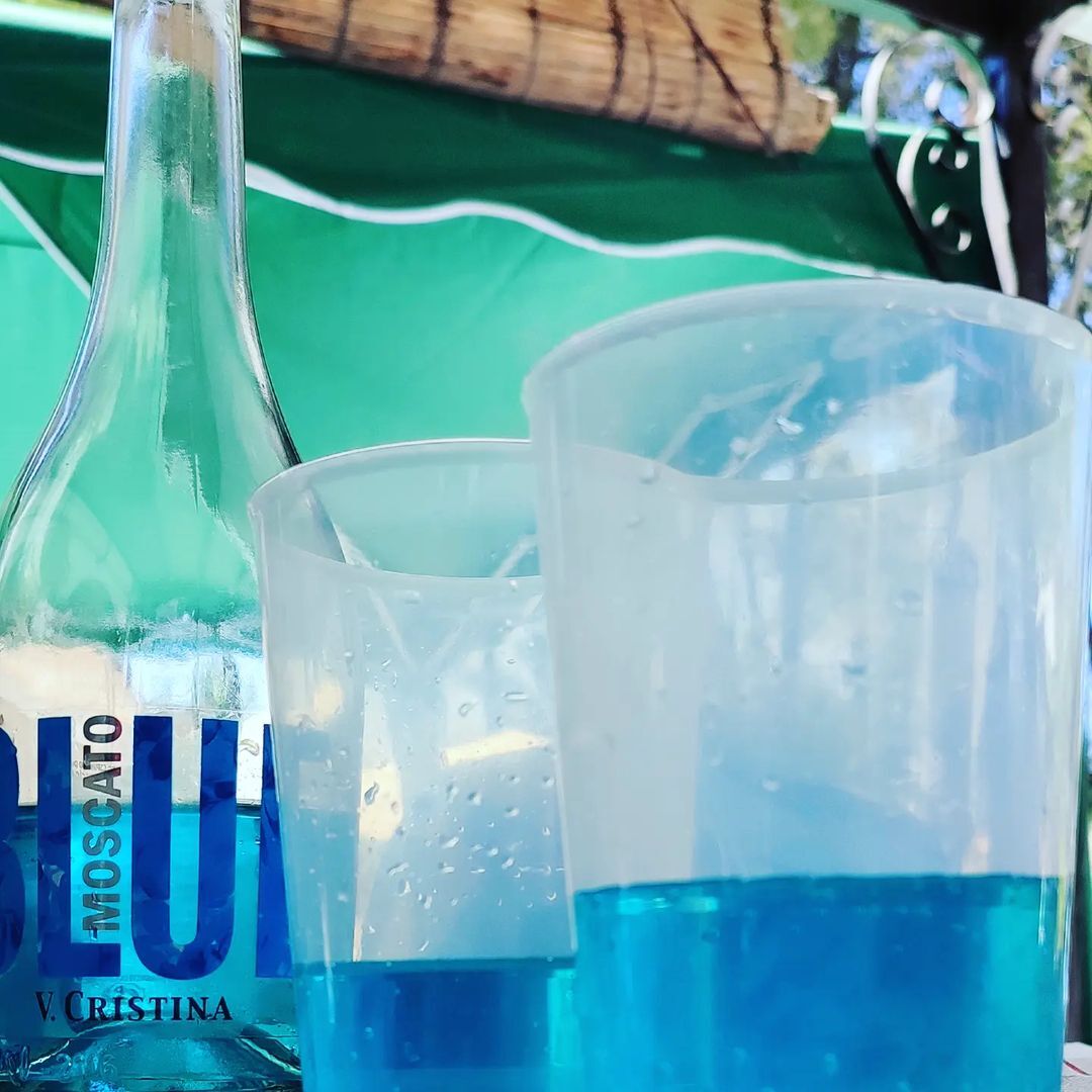 5 Easy Moscato Cocktails Perfect for Parties & Entertaining